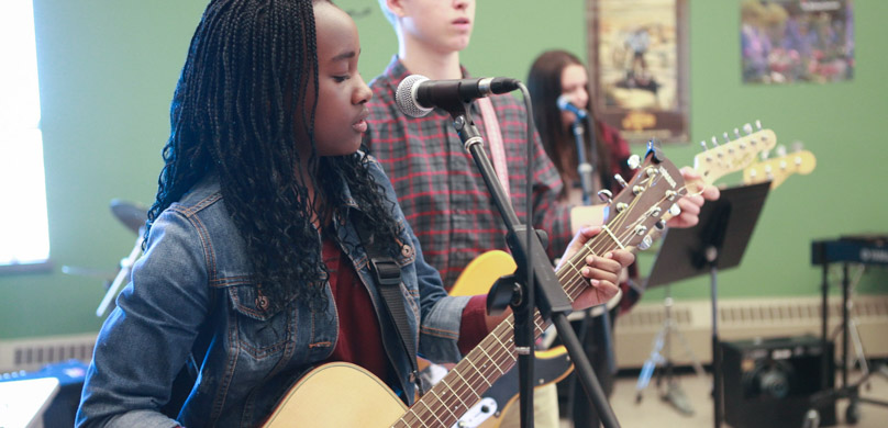 Fine & Performing Arts - Thomas B. Riley School